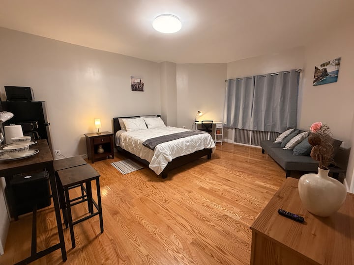 Private Studio Near Ny & Metlife Stadium. - Union City, NJ