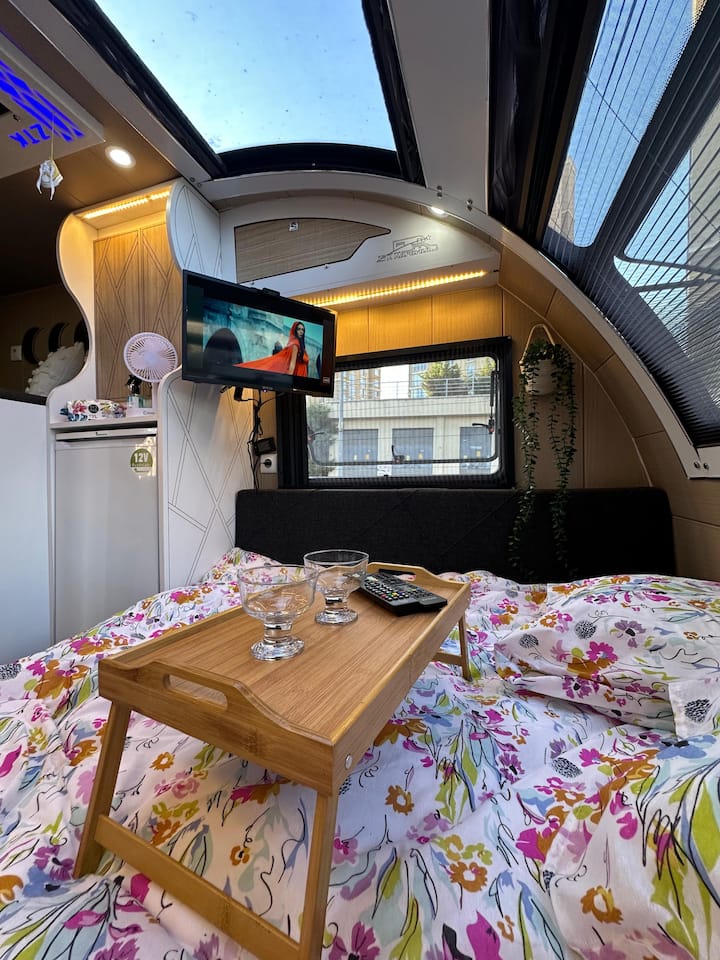 Deniz Kenarında Ayvalıkta Konaklama Karavan - Ayvalık