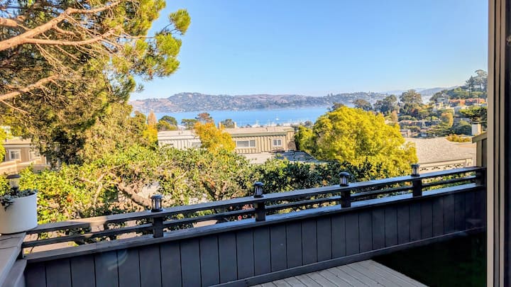 July Retreat In Sausalito With Water Views And Ac - Sausalito, CA