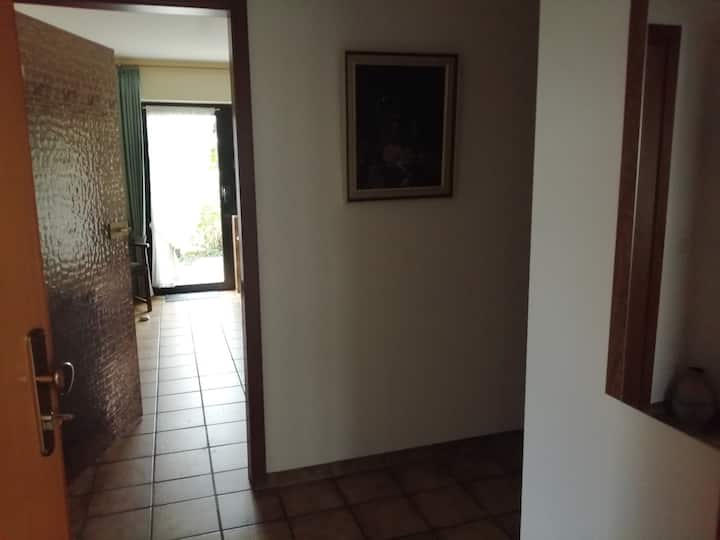 Gepflegte Wohnung Im Eg, Barrierefrei + Terrasse - Willich