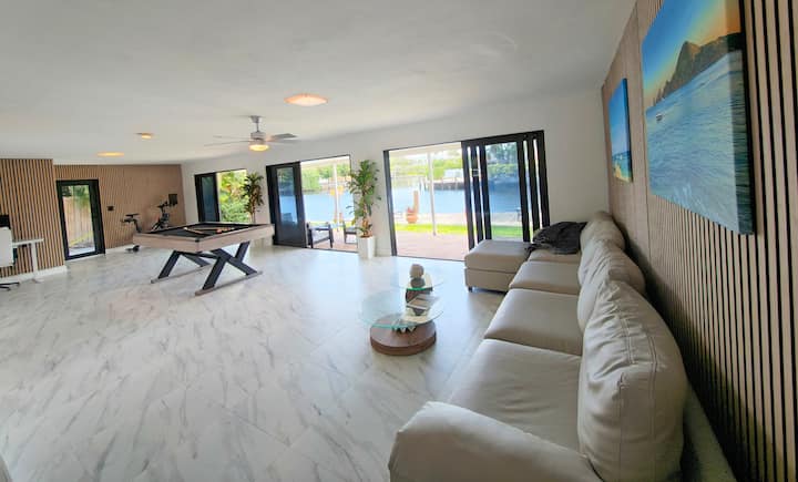 Beautiful Waterfront Retreat In Wilton Manors - Fort Lauderdale, FL