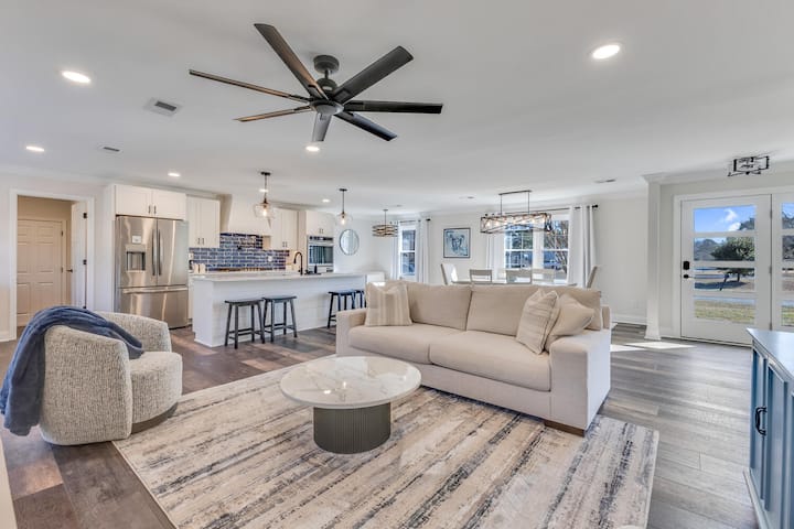 Wilmington Coastal Stay. Cozy And Near Everything. - Hampstead, NC