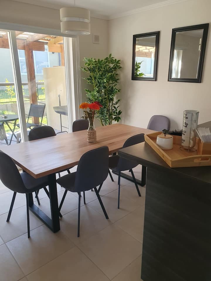 Tu Casa En Pucón: Comodidad Y Naturaleza. - Pucón