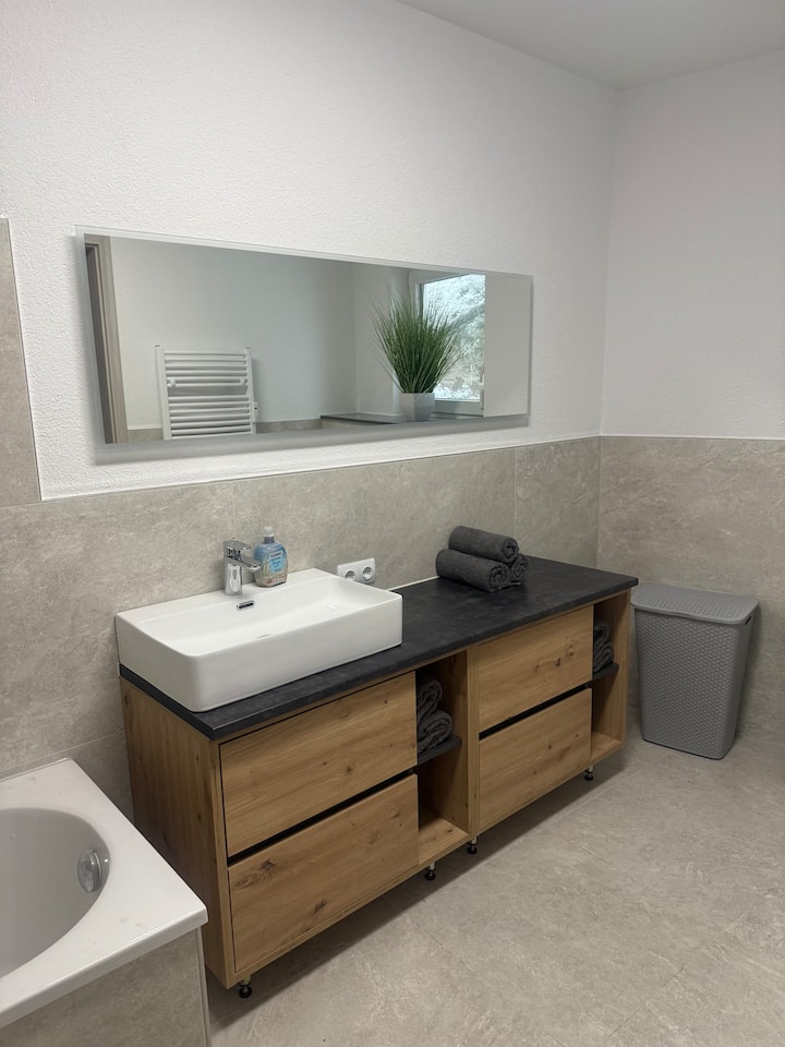 1-fam. Haus Mit 3 Schlafzimmer - Sinsheim