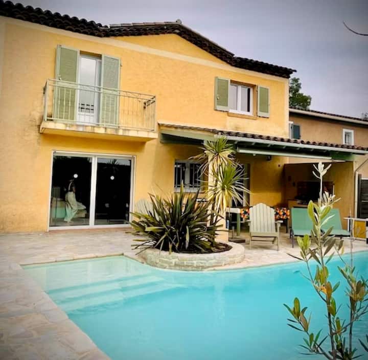 Maison Familiale Avec Piscine Privée - Saint-Raphaël