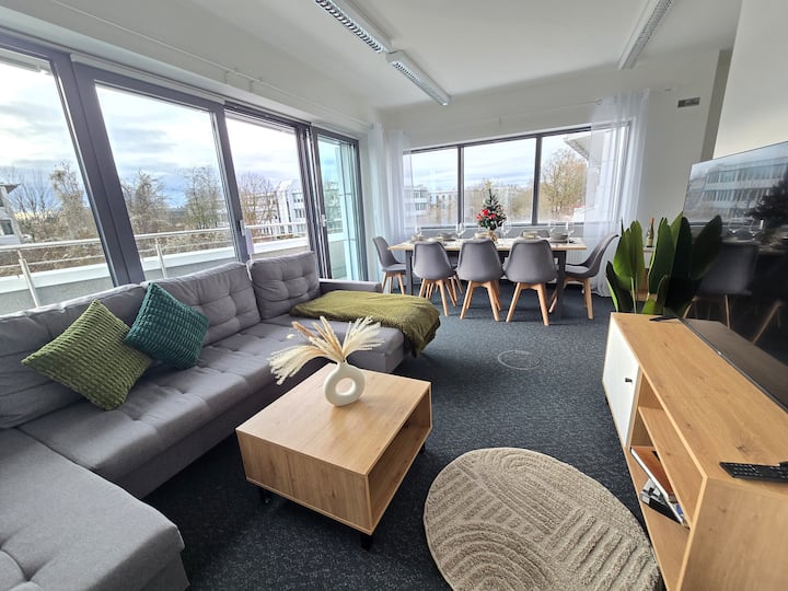 Große Wohnung Mit Balkon Nahe München - München