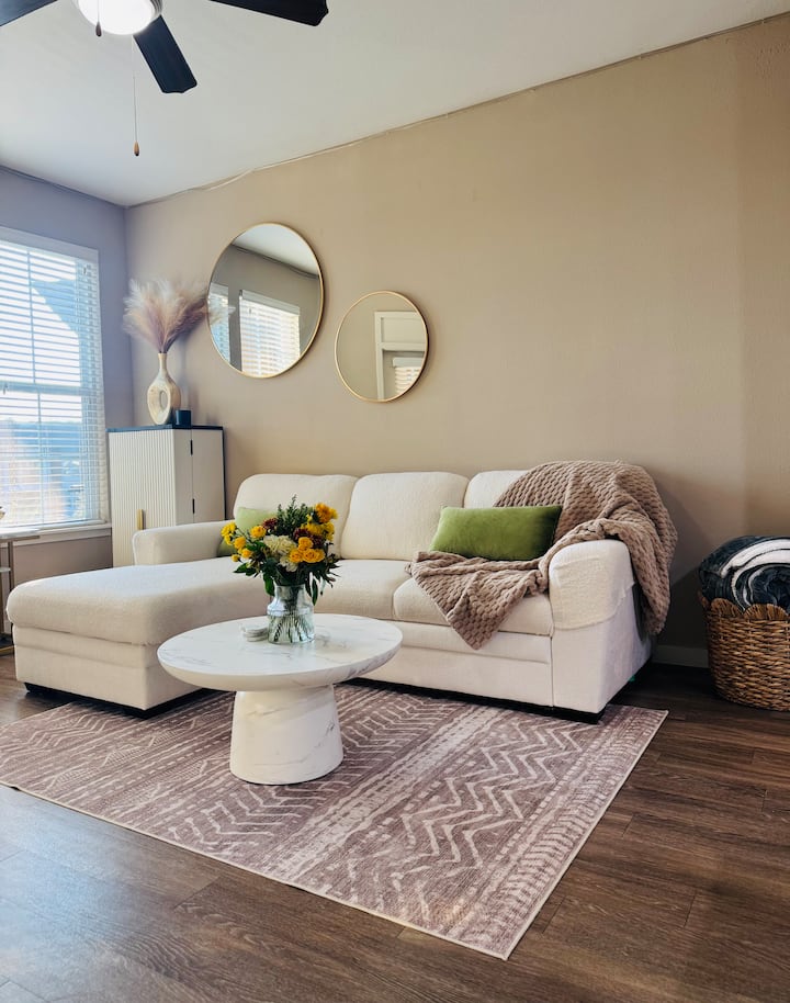 Luxury•modern & Ultra Convenient. Minutes From Mco - Lake Mary Jane, FL