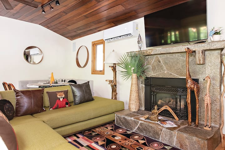 Creekside Luxe Treehouse Escape • Adventure Hub - Glenwood Springs, CO