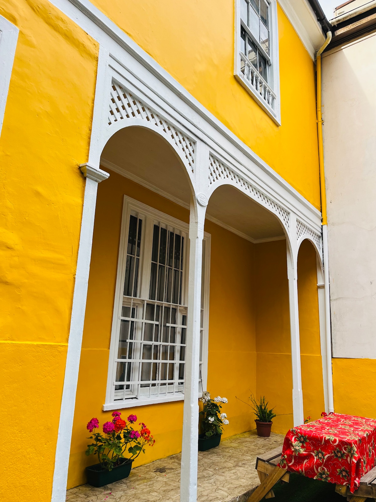 Encanto Porteño Cerro Concepción - Casas en renta en Valparaíso ...
