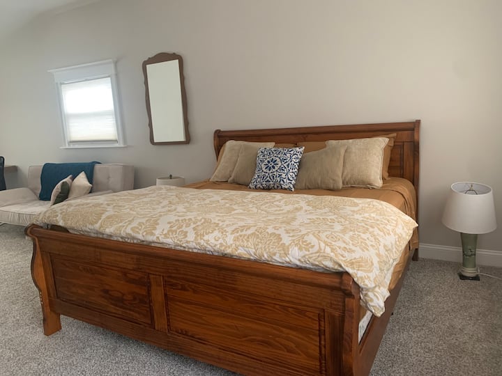 Cozy Suite W Fireplace & Soaking Tub "A" - West Chester, PA