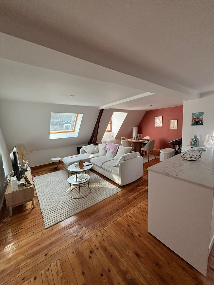 Une Chambre - Plein Centre - Parking Public - Arras