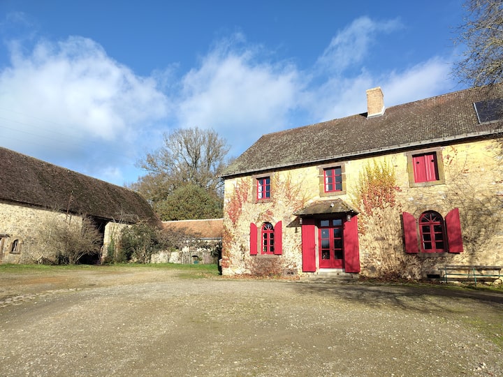 Chambres Pour Une Famille Dans Une Belle Ferme - Le Mans