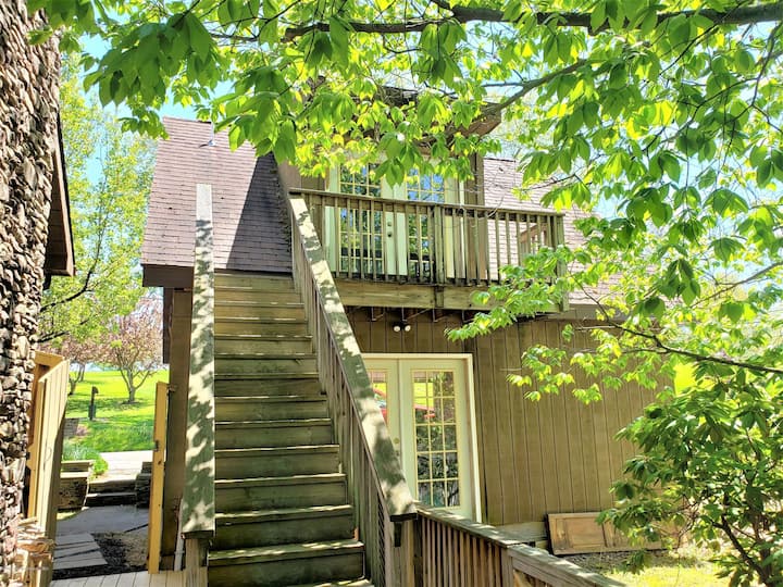 Loft Apartment With Lake Access - Lake Winola, PA