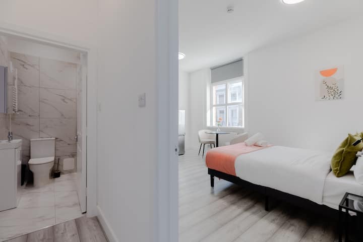Urban Chic & Bright Studio | Kensington Area - Londres