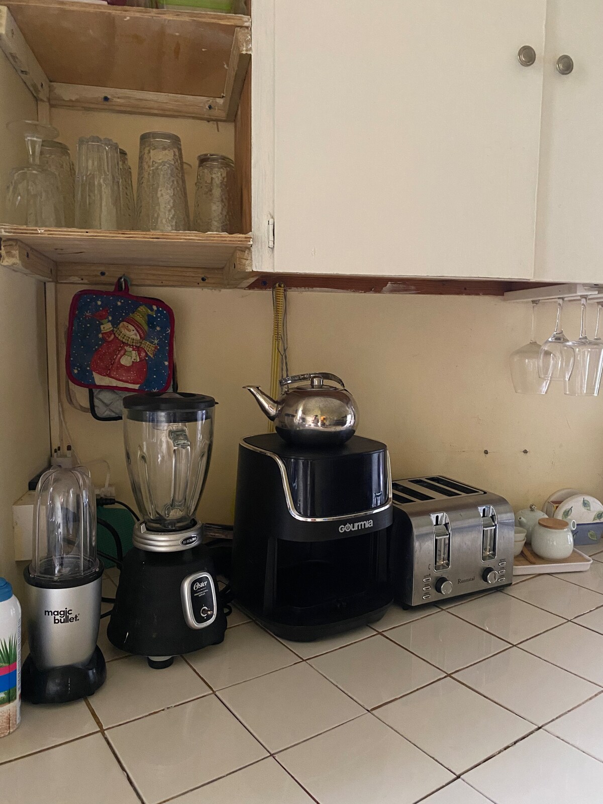 Standard View Room - Houses for Rent in Brizan, Saint George, Grenada ...