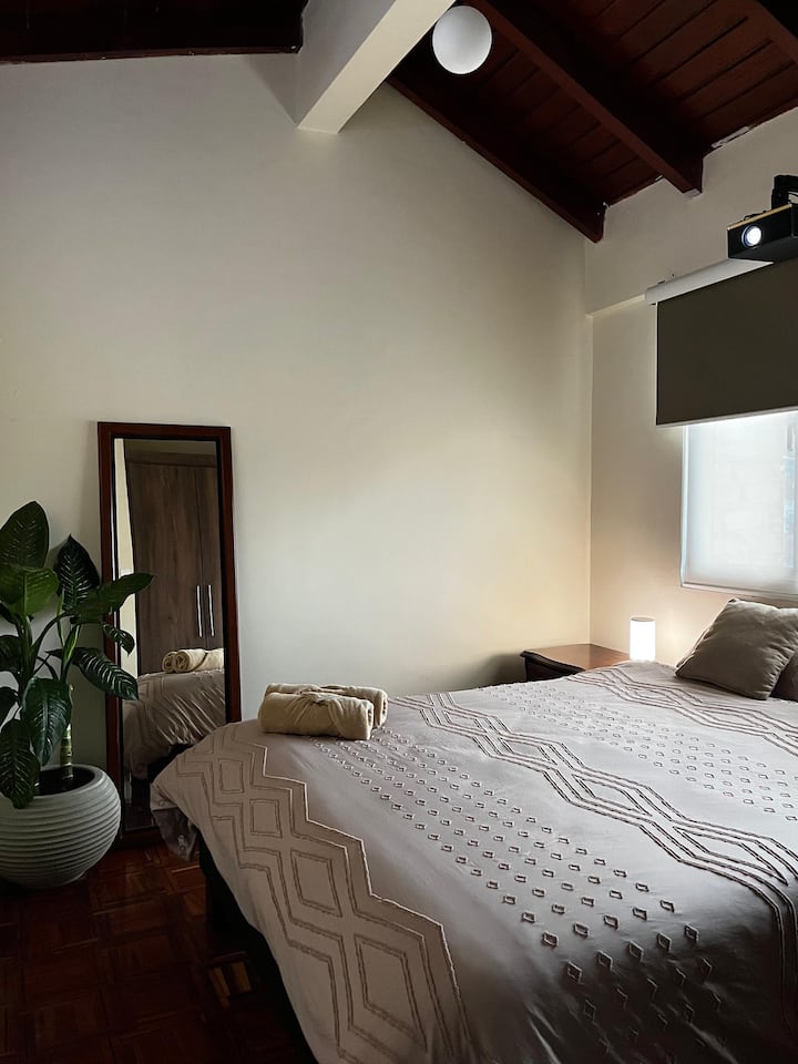 Departamento Tranquilo Con Terraza Privada - Riobamba