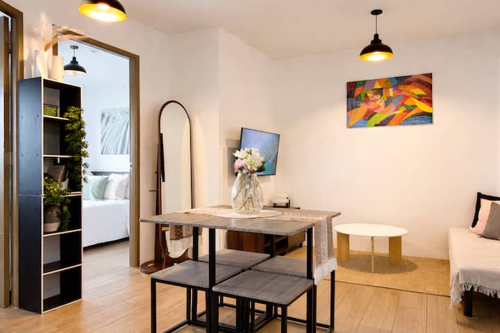 Clean And Budget-friendly Family Suite In Tagaytay - Amadeo