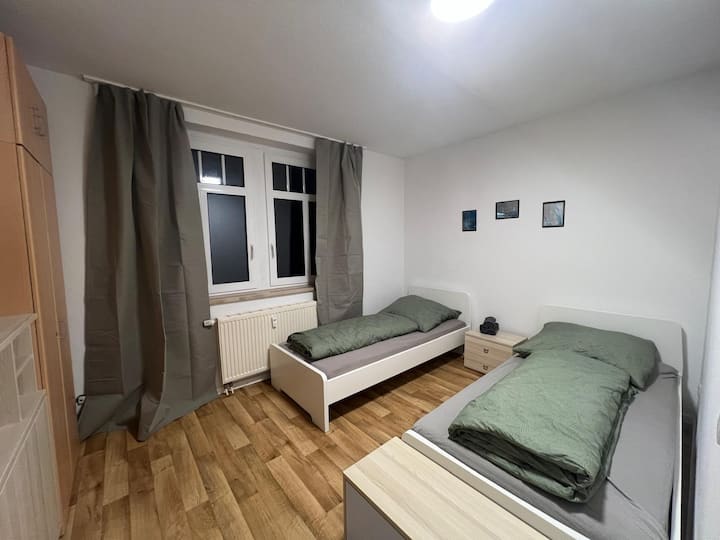 Monteurswohnung Mit Balkon 4. Og - Eisenberg