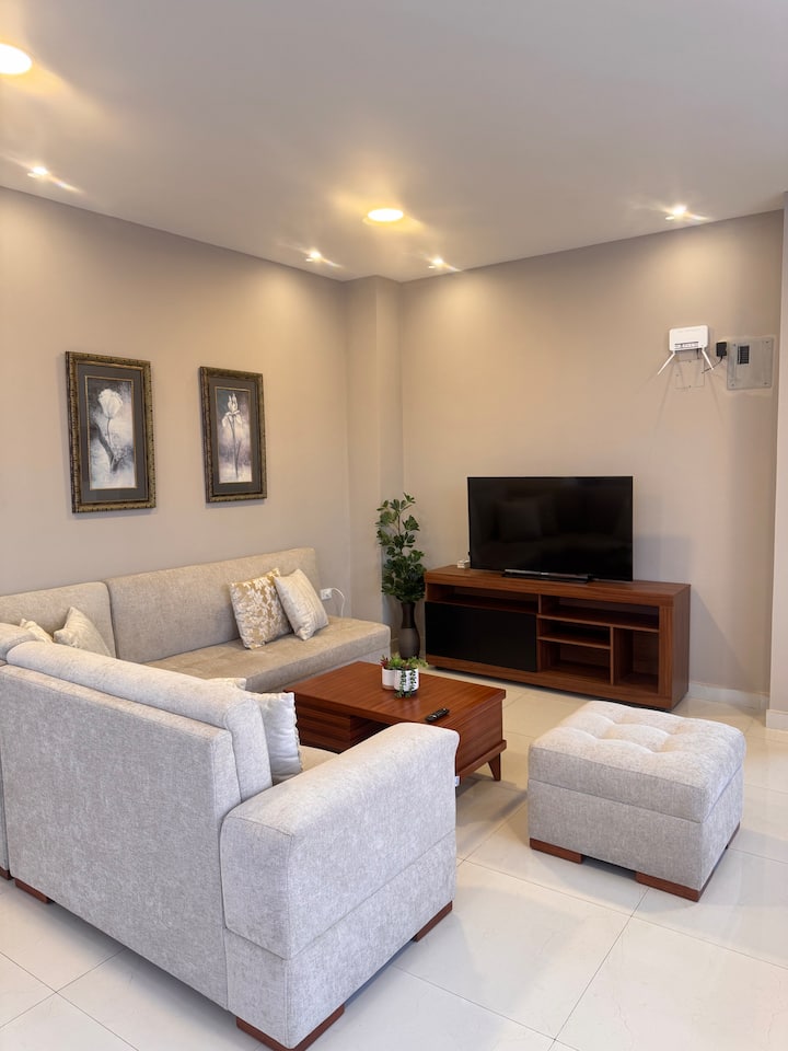 Apartamento Acogedor En El Centro De Loja - Loja