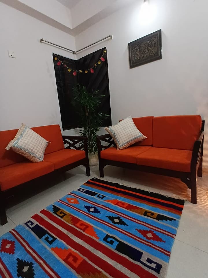 Mordern Home With Bangladeshi Heritage Charm - Dacca