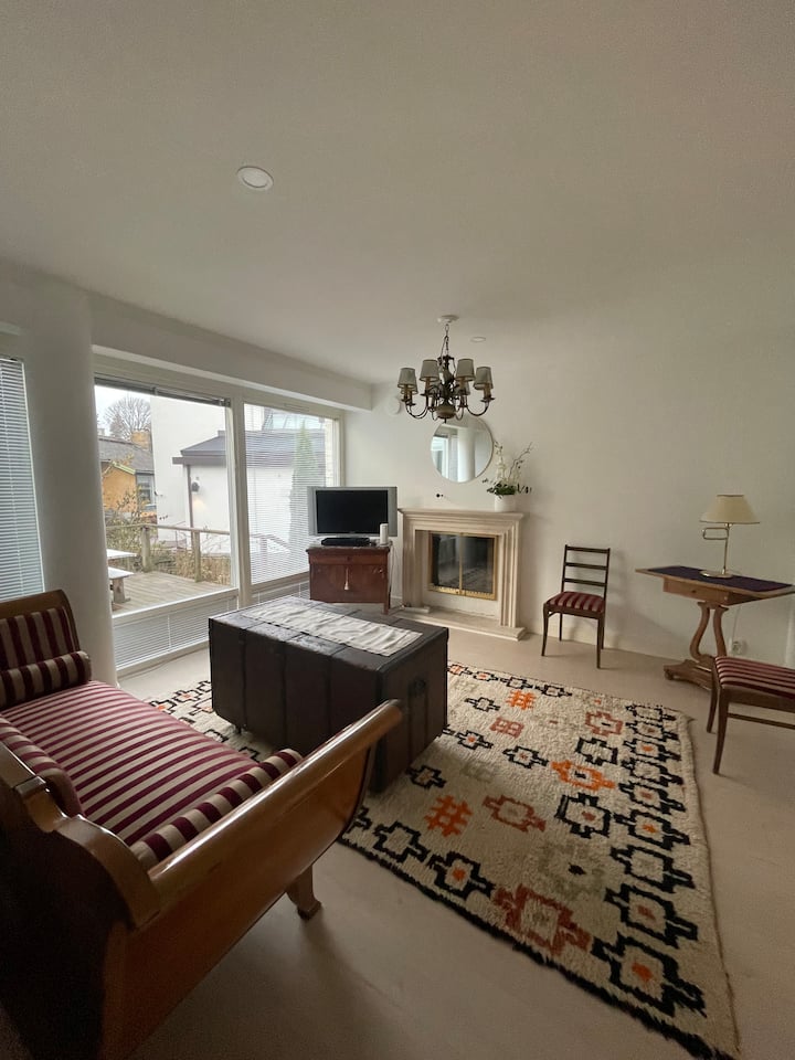 Kolme Huonetta Ja Keittiö Merinäköalalla - Helsinki