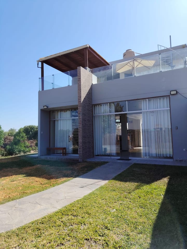 Casa De Campo Con Piscina - Peru