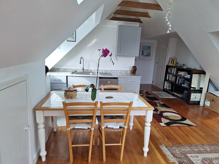 Guest Suite With Garden View In Cole Valley. - San Francisco, CA