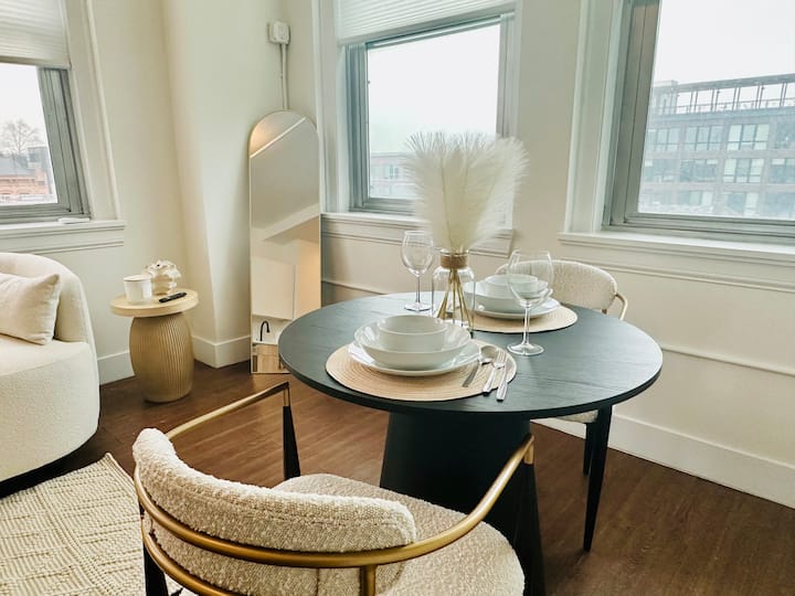 Downtown Greenview Suite - New Haven, CT