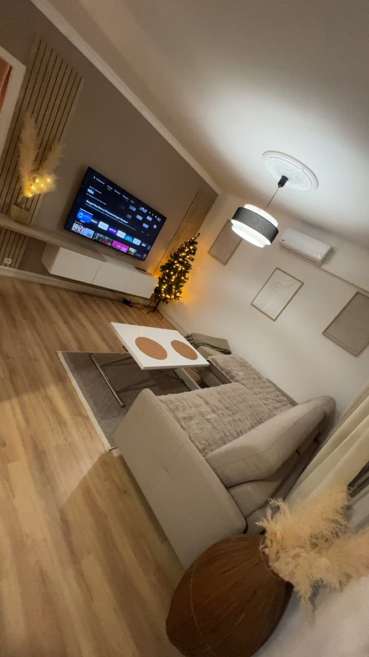 Maisonnette Parking Prive Proche Paris, Disney&cdg - Gagny