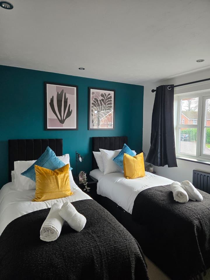 Silver Crest - Gloucester