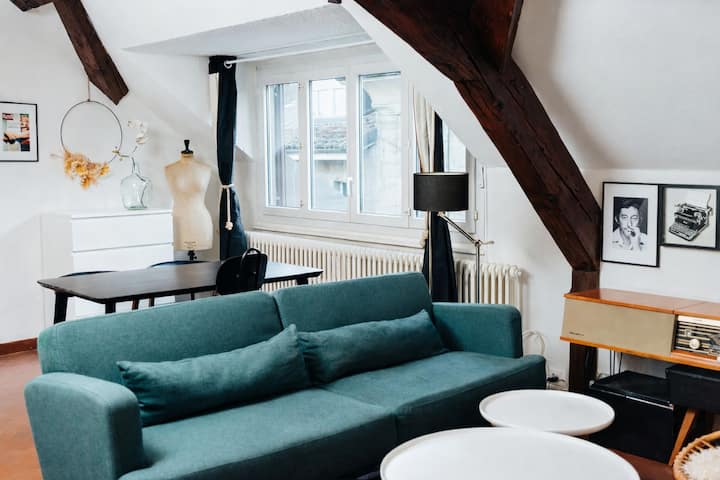 Superbe Appartement En Vieille Ville – Genève - Geneva