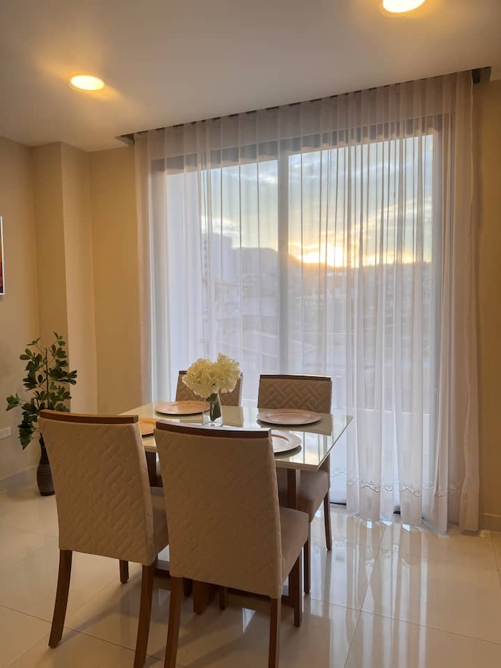 Tu Hogar Temporal, Departamento Cómodo Y Completo - Loja