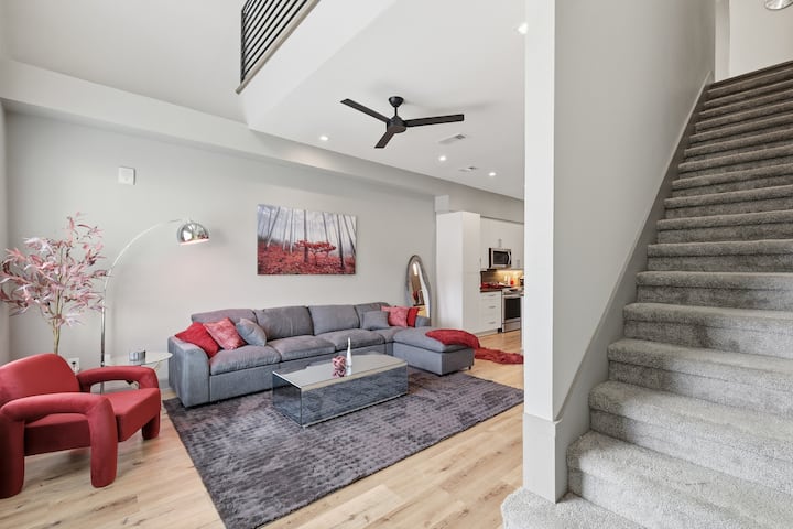 Loft | Downtown | Kingbed | Spacious - Children's Aquarium Dallas at Fair Park