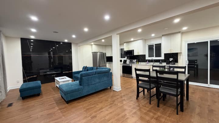 Lakeshore 4br Retreat — Full Home. For 8 People. - Oakville
