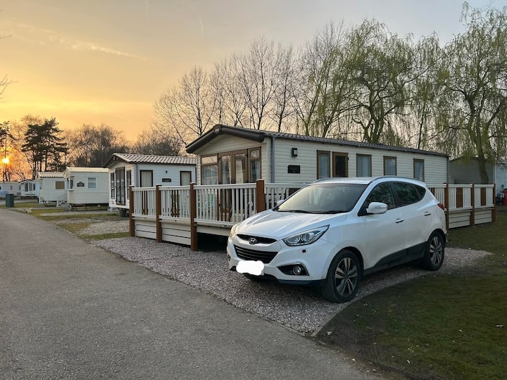 Vaughan-youngs Caravan Tattershal Lakes - Woodhall Spa