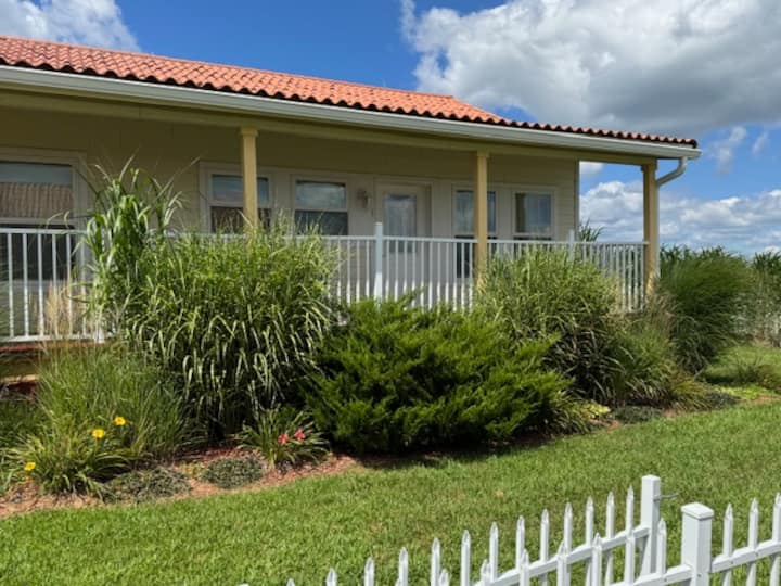 Vastu Apartment In Maharishi Vedic City By Trails - Lake Darling State Park