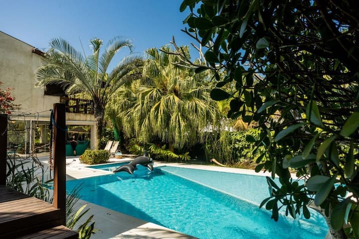 Praia Da Baleia- Casa Com Clube Pé Na Areia - São Sebastião