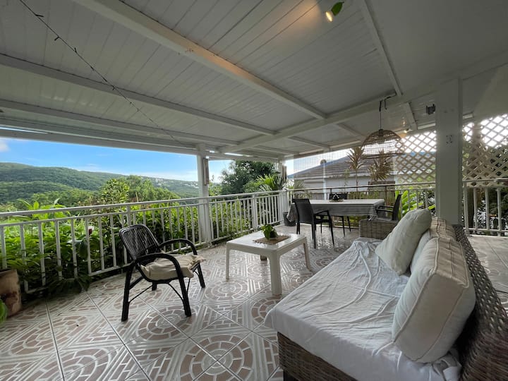 Maison Avec Vue Panoramique : Pleine Nature Et Mer - Deshaies