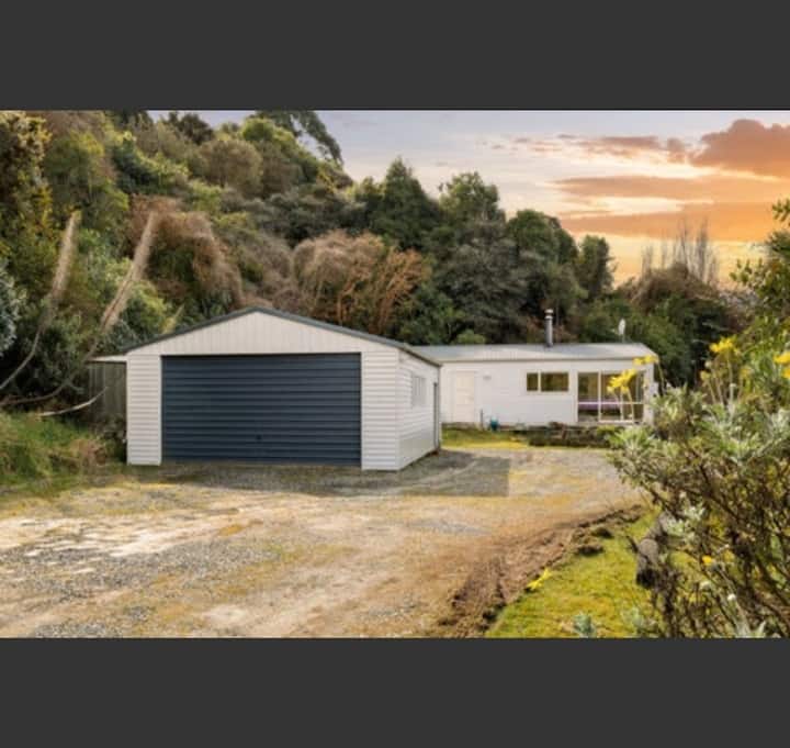 Sea View, Bush And Birds - Dunedin