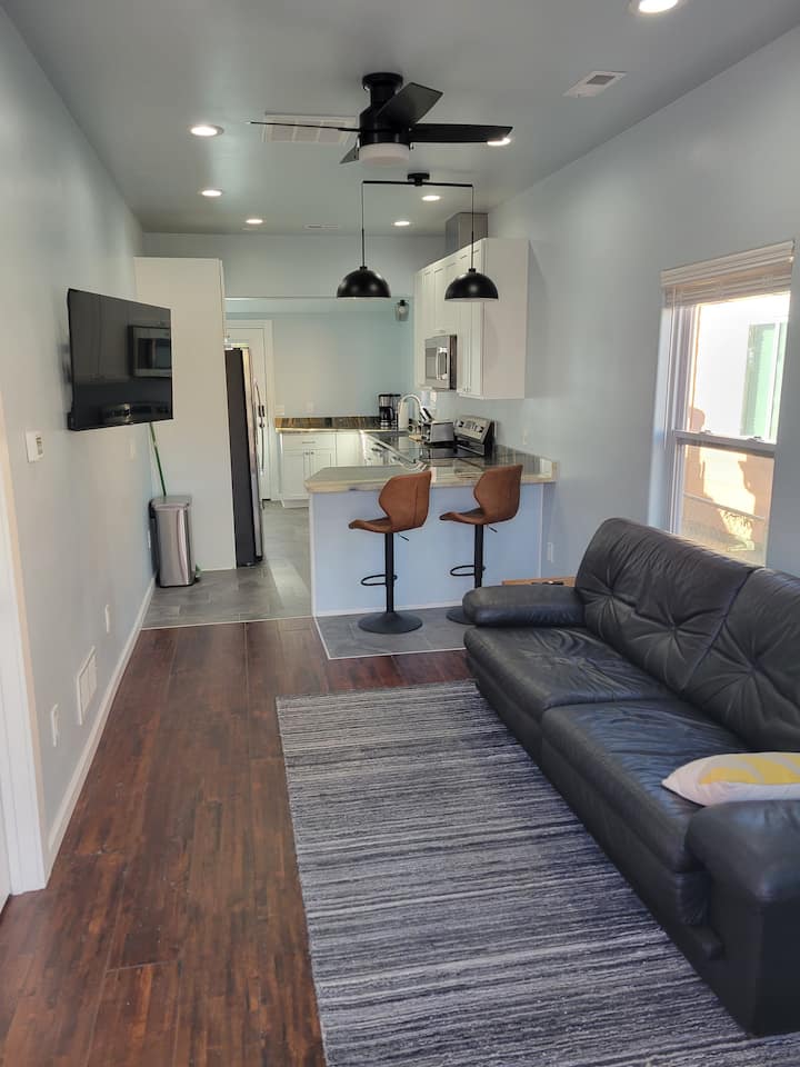 Cherry's Inn - Englewood, CO