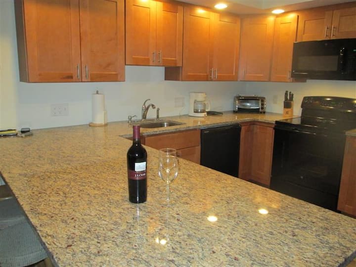 Killington / Pico 2 Bedroom Condo At Gateway - Rutland, VT