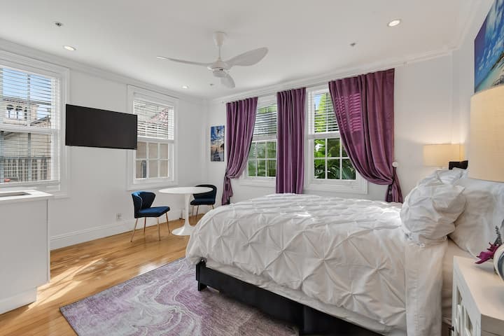 Lavender Orchid - Palm Beach Historic - Palm Beach, FL