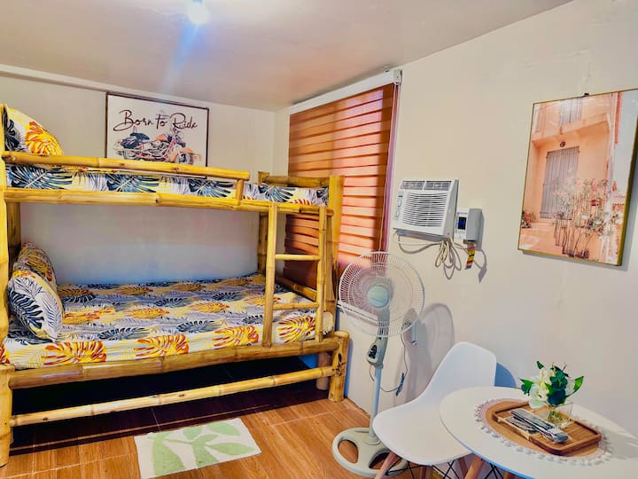 Combo Cabin (Darwin & Darryle) - Baras