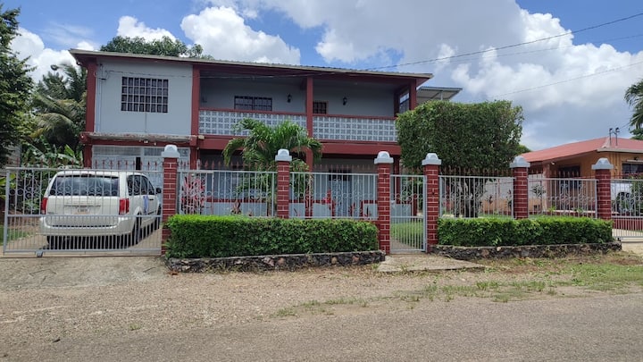 Beautiful Apartment Central - Belmopán