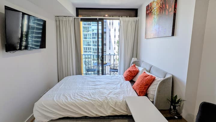Modern Cbd Studio On Waymouth Street - Australia