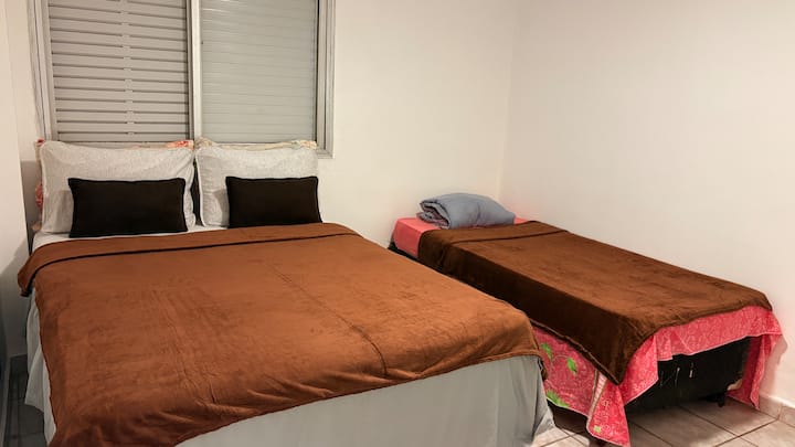 Apartamento Páscoa Enseada (8min Da Praia). - Guarujá