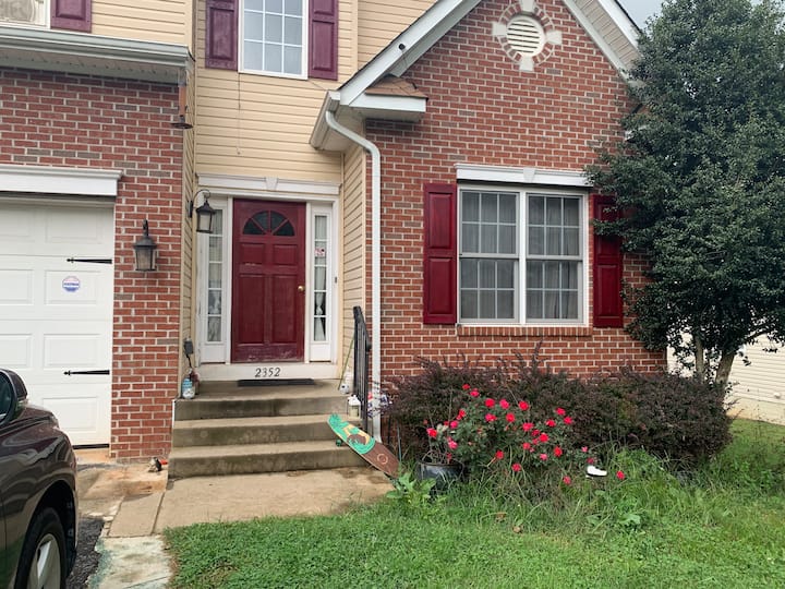 Classic Single Family House - Lake of the Woods, VA