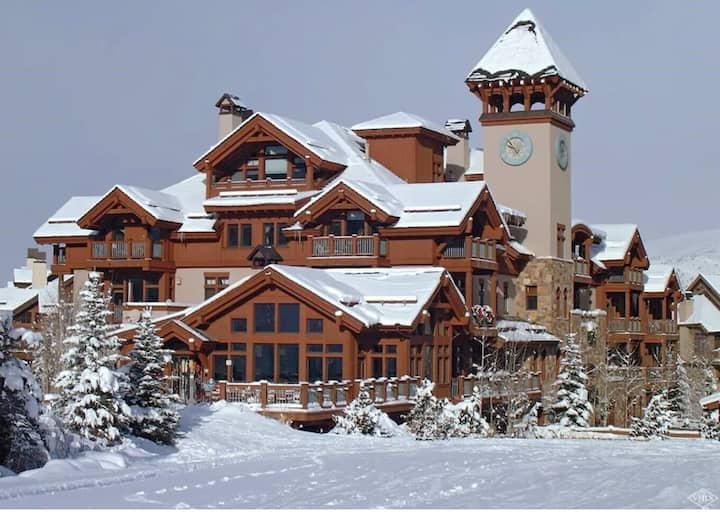 Ski-in/ski-out Gorgeous Condo In Beaver Creek - Edwards, CO