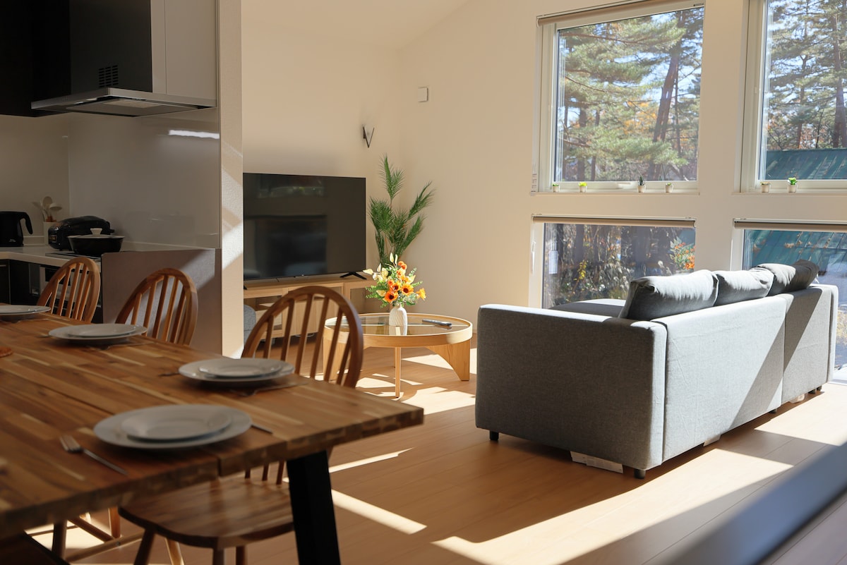 New open！Peak Hakuba 峰白 Luxury Villas area Max10p - Houses for Rent in Hakuba, Nagano, Japan ...