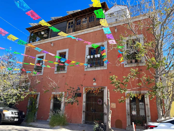 Siete Habitaciones En B&b - Rooftop Y Desayuno - Chihuahua